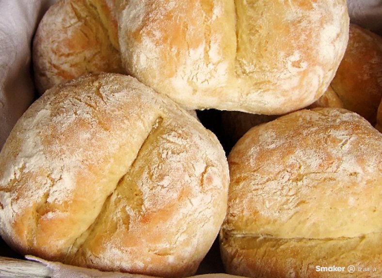 bułki z przedziałkiem (dupki)...