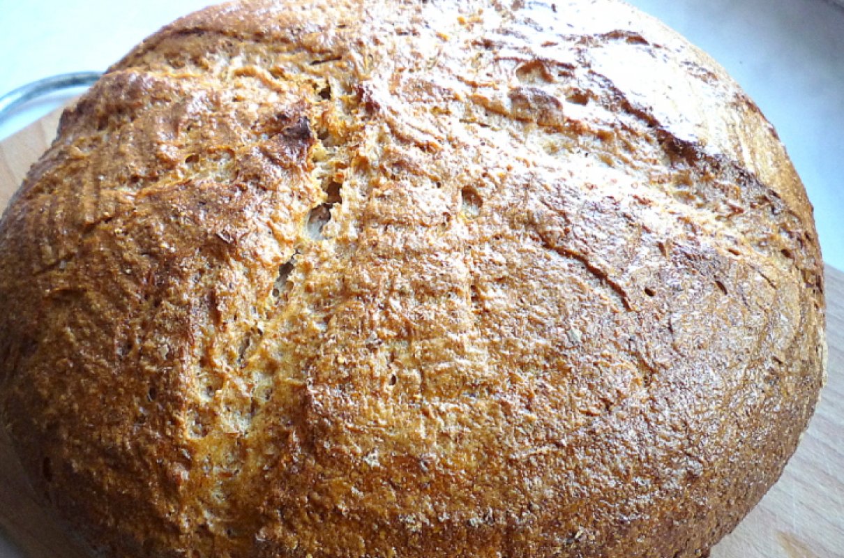 chleb orkiszowy pełnoziarnisty