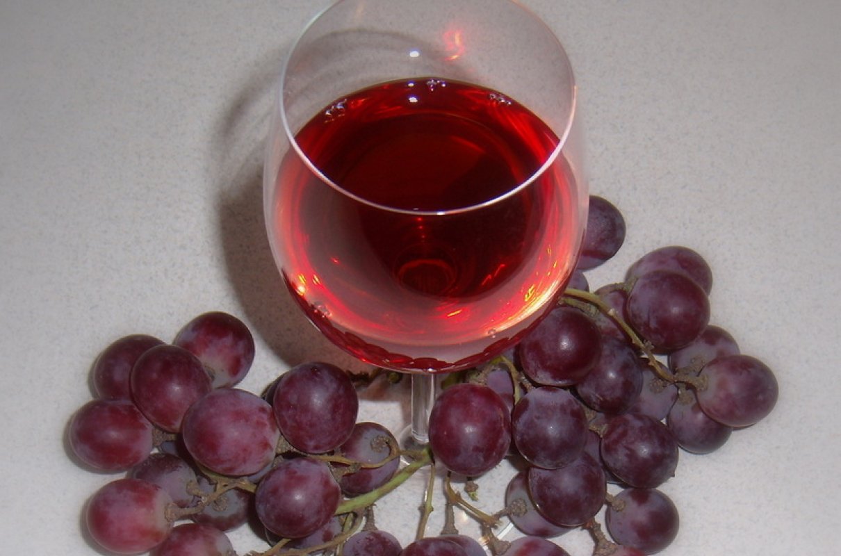 Wino z winogron