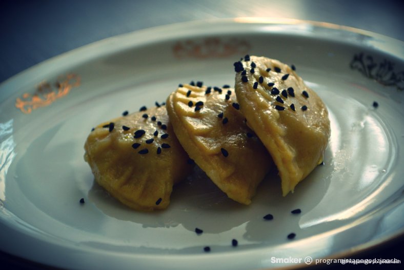 Pierogi curry