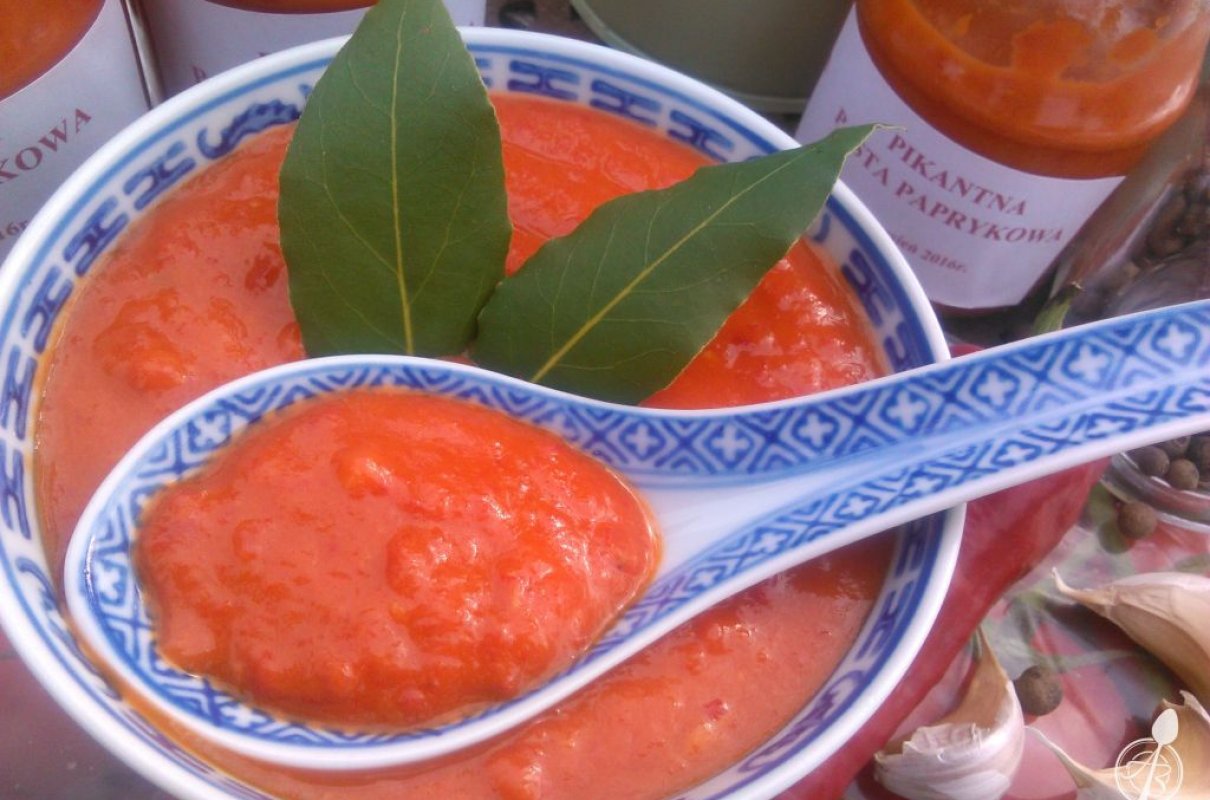 pikantna-pasta-paprykowa