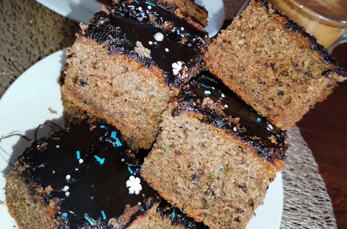 Ciasto " Brudas " z cukinią