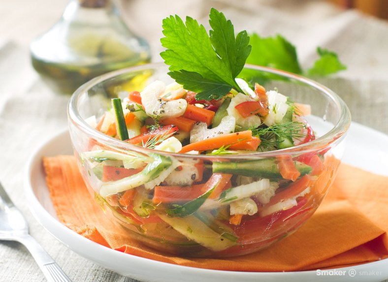 Chrupiąca surówka obiadowa