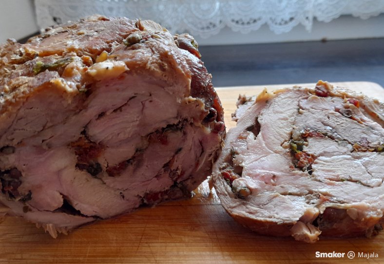 Szynka pieczona warstwowo, z włoską nutką smakową