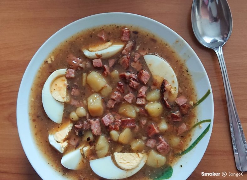 Zalewajka czyli żur śląski