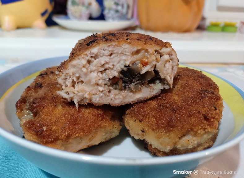 Nadziewany kotlet mielony
