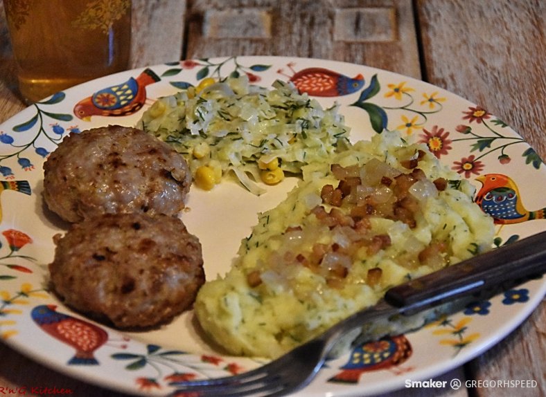 Kotlety mielone z kaszą jęczmienną