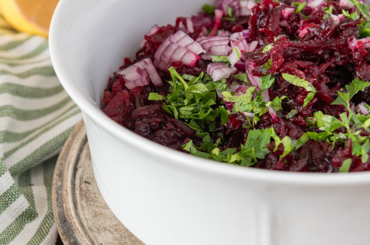 Surówka z pieczonych buraków