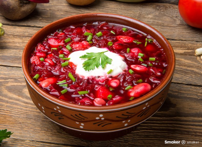 Barszcz czerwony z fasolą