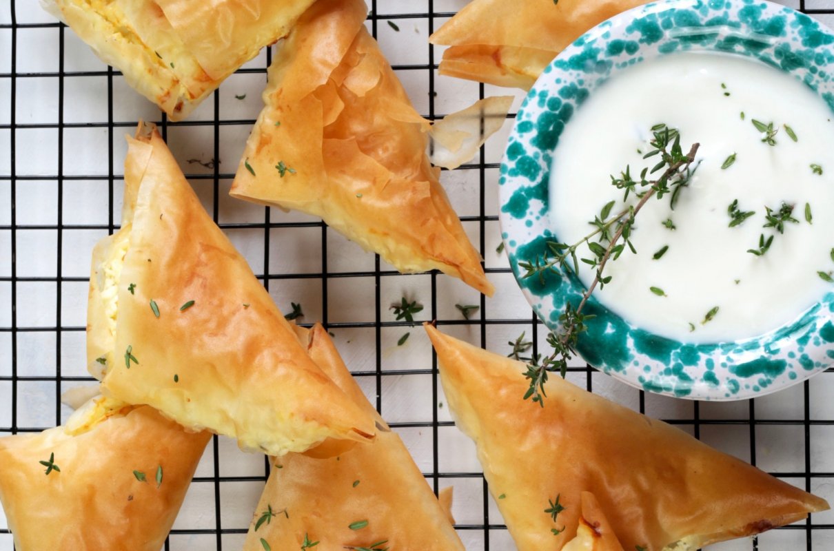 Tiropitakia - greckie pierożki z serem