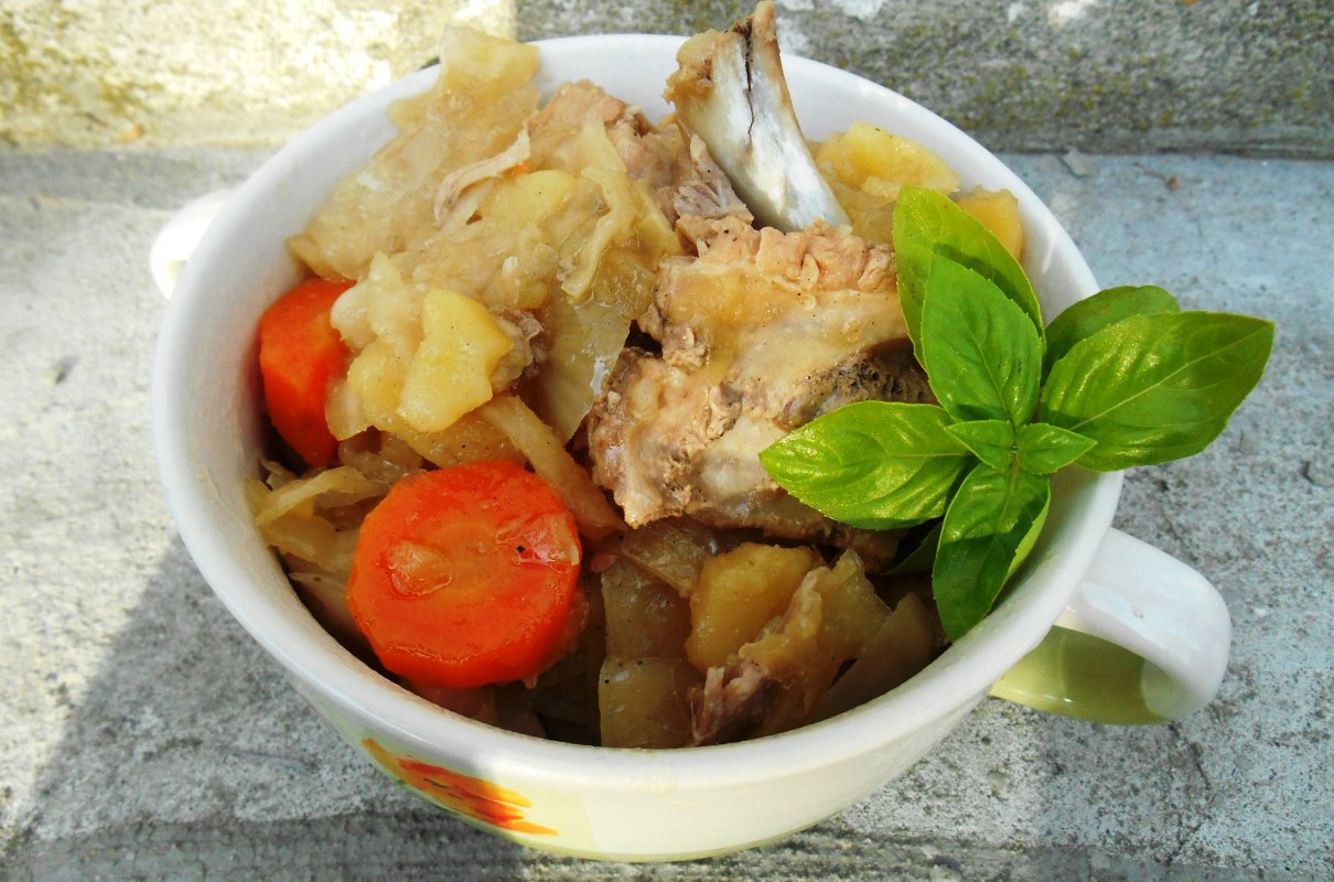 Duszonki, prażone z żeberkami i boczkiem