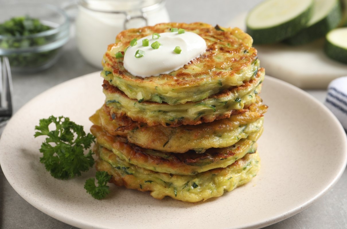 Placki z cukinii i szynki