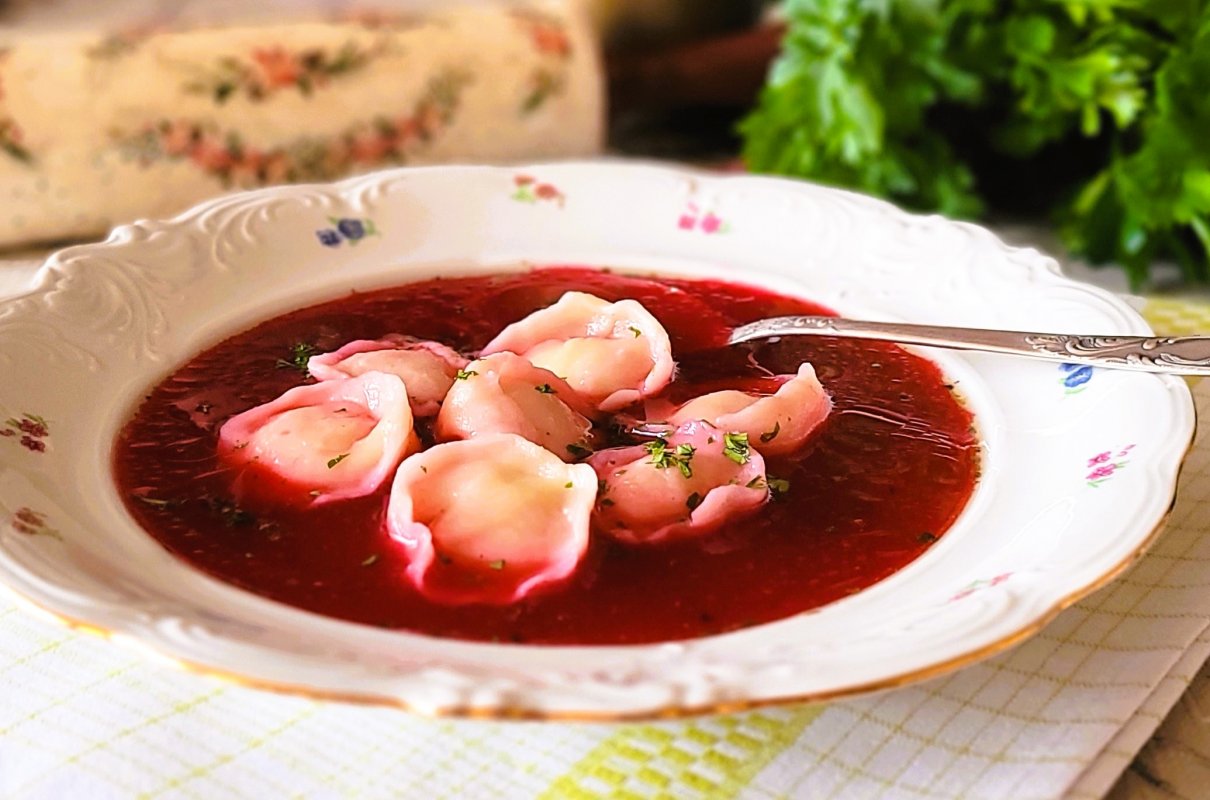 Barszcz czerwony do uszek lub pierożków