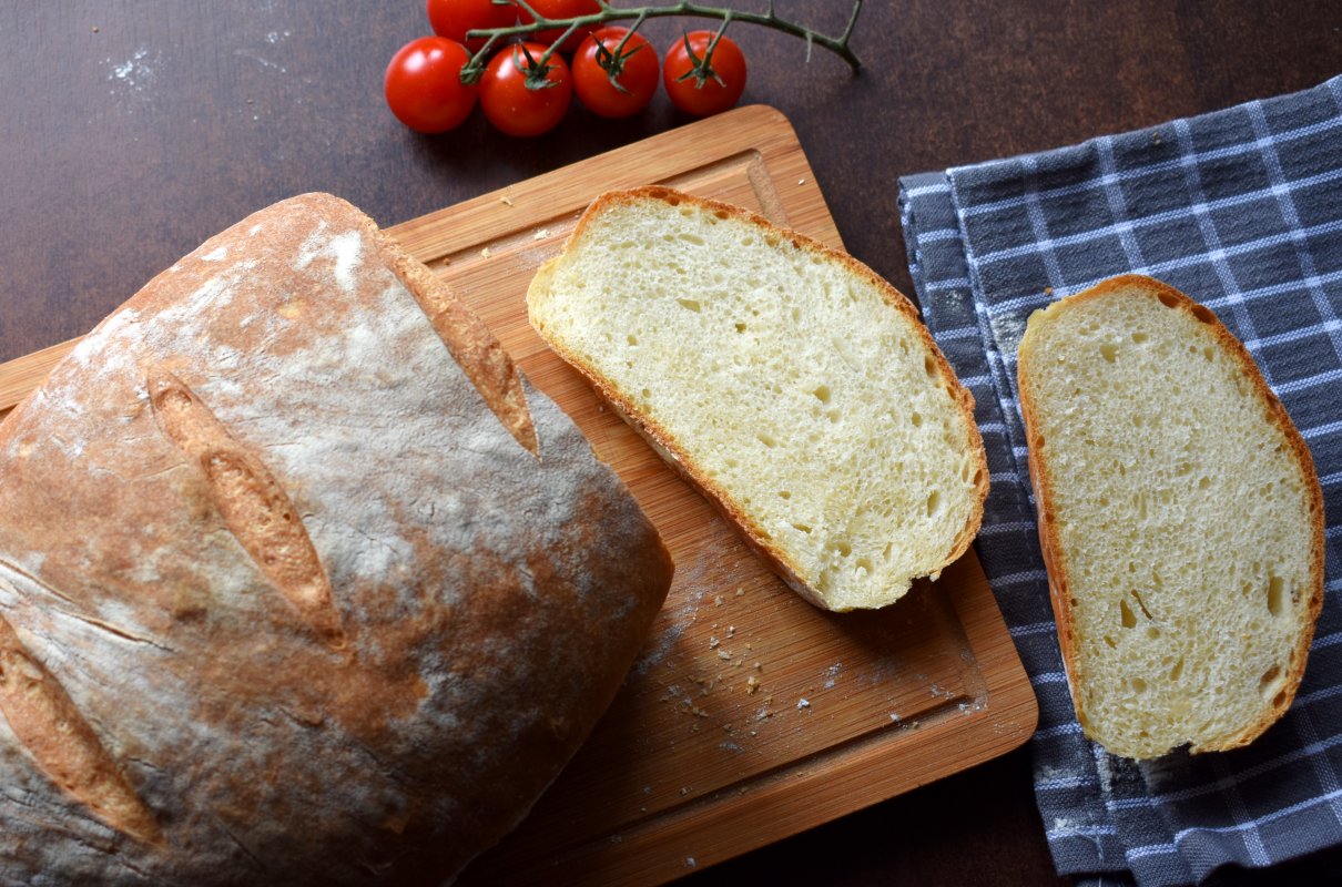 Domowy chleb drożdżowy jak z piekarni